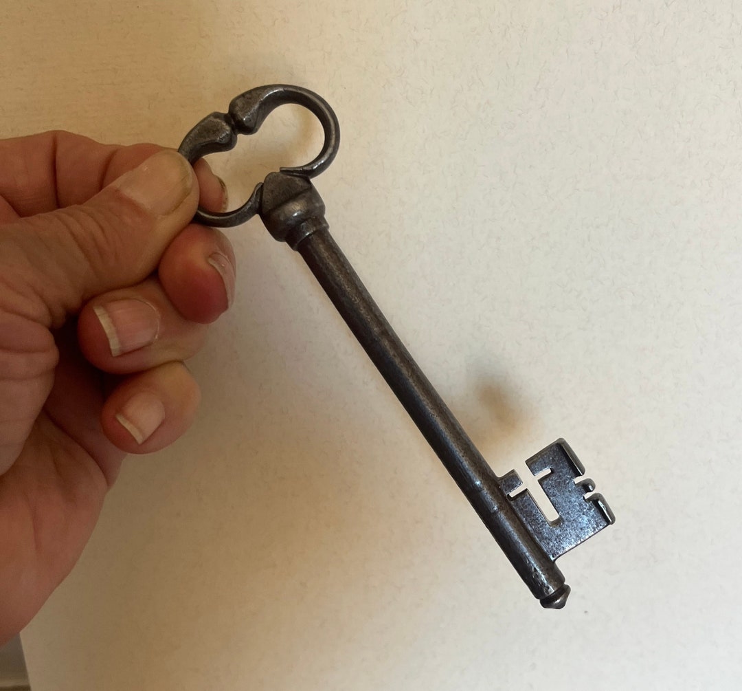 French Chateau Key 18th Century Frog Legs Authentic Steampunk 4 3/4 ...