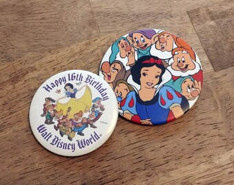 Souvenir buttons | Etsy