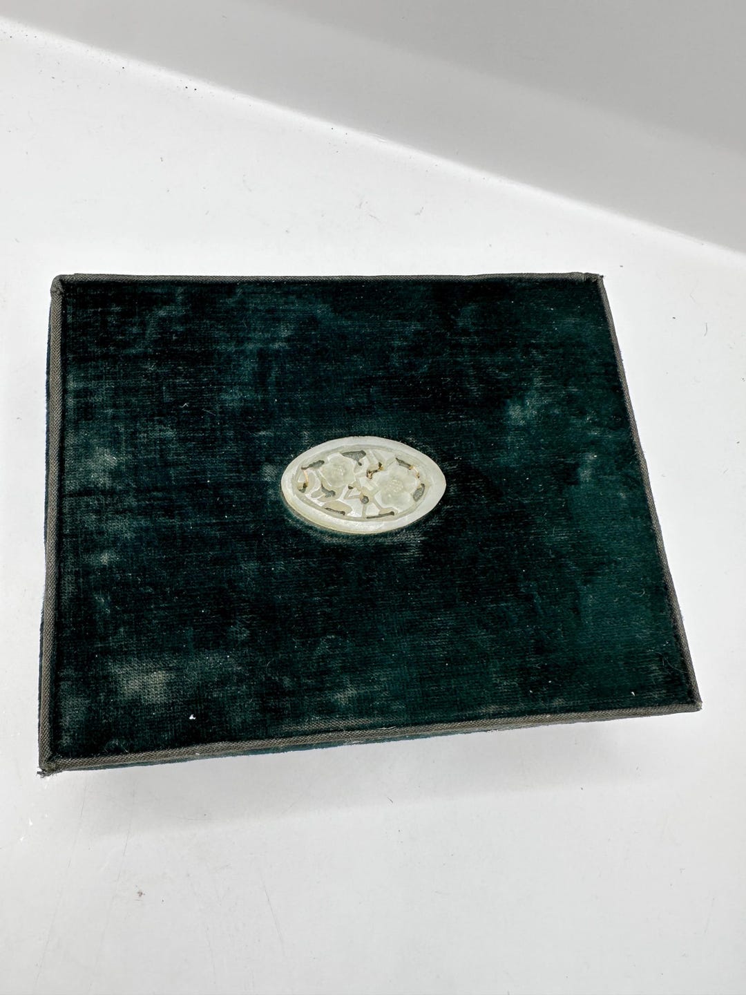 Nice Vintage Green Velvet Box With Jade Emblem With Checkers - Etsy