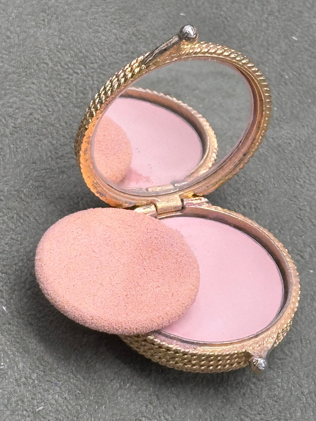Vintage Estee Lauder Powder Compact, Gold Rope Wrapped Design With ...