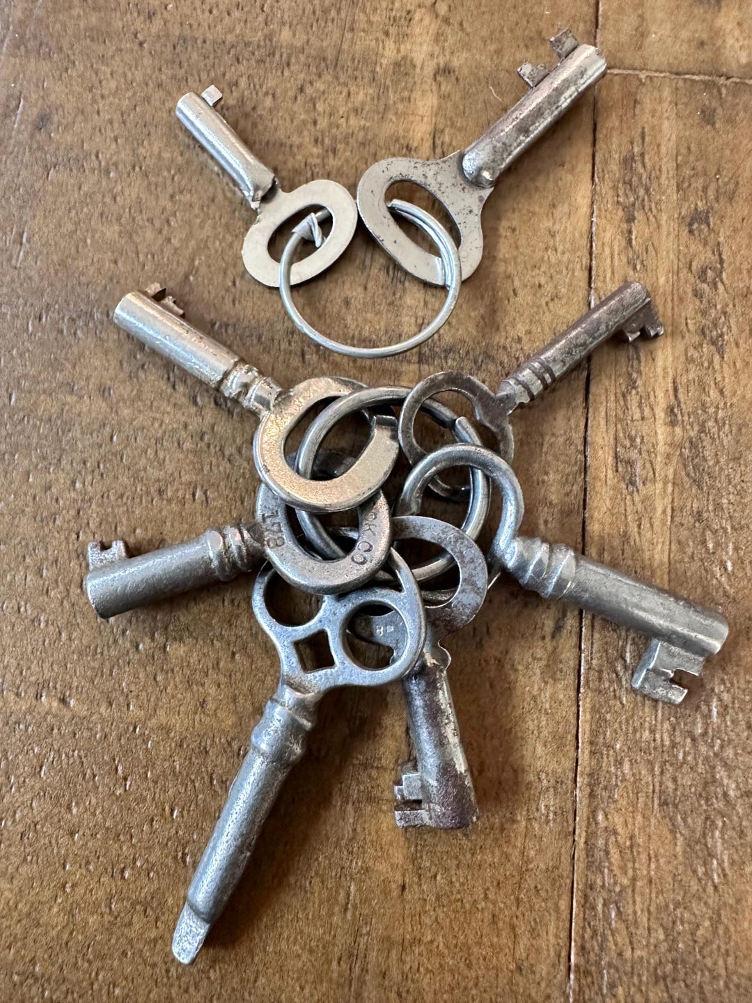 Collection of 8 Antique Skeleton Keys - Etsy