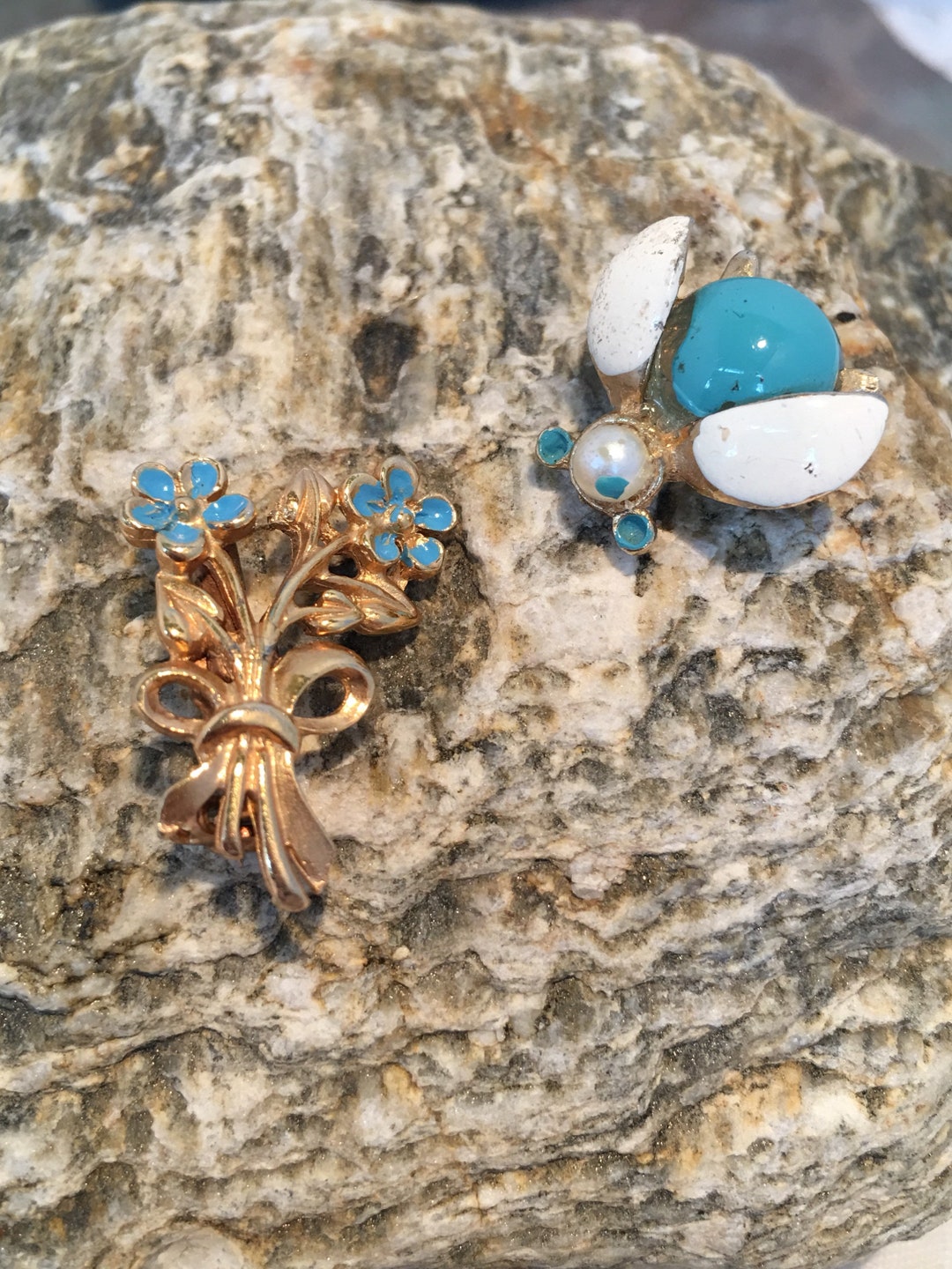 Sweet Forget Me Not and Lady Bug Brooches. - Etsy