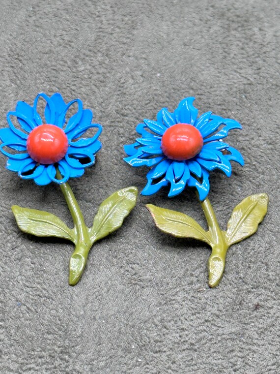 vintage lacquer flower - Gem