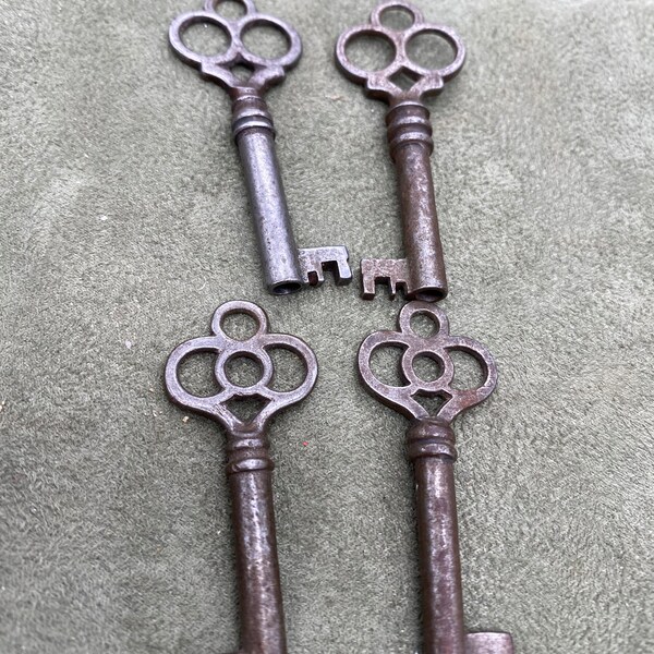 Hollow Skeleton Keys - Etsy