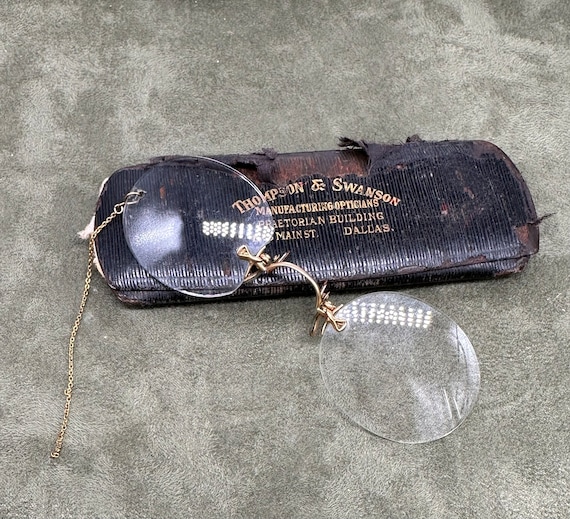 Antique Rimless Glasses in Original Case by Thompson … - Gem