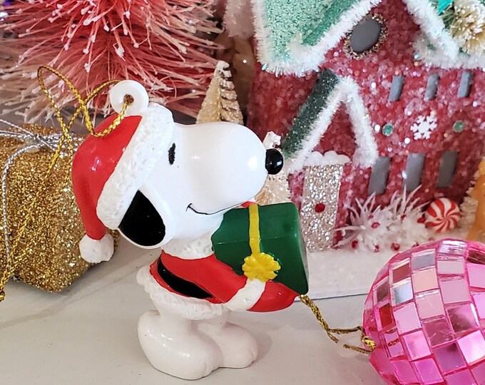 Snoopy Carrying a Christmas Present Ornament, Peanuts Gang, Snoopy Dog ...