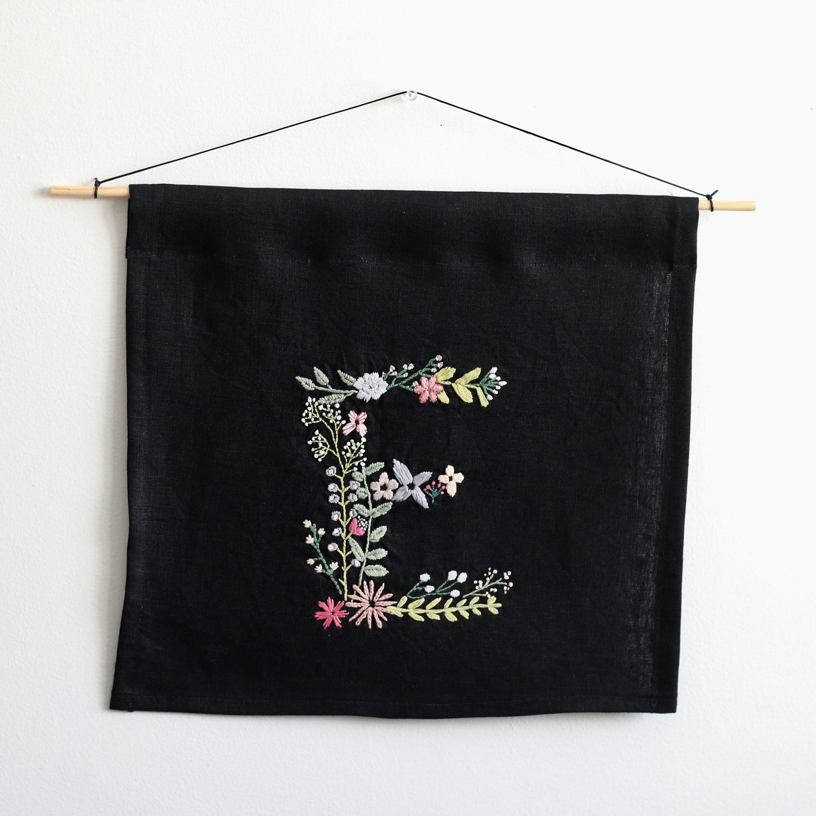 Letter R Botanical Embroidery Design Floral Monogram PDF - Etsy