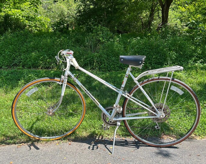 Vintage 1970s Peugeot Racing Bike – White Steel Frame | French 10-speed ...