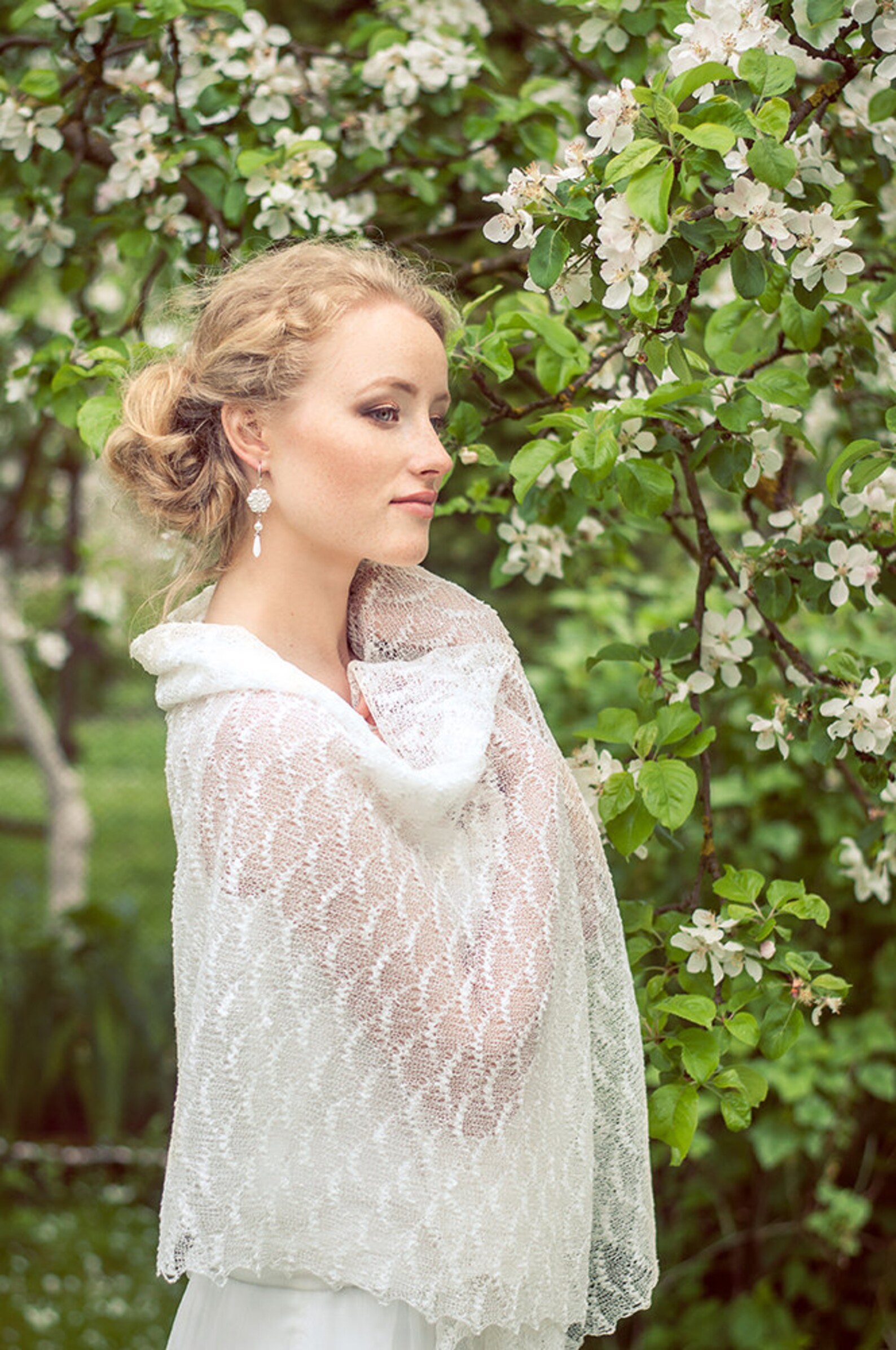 White Bridal Shawl Linen Scarf Lace Wedding Ivory Stole - Etsy UK