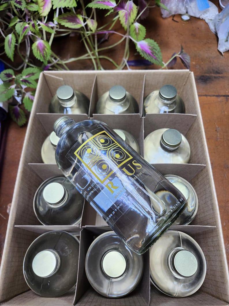 Structured Water 34oz Glass Bottle | Crystal Energized Hexagonal Water ...