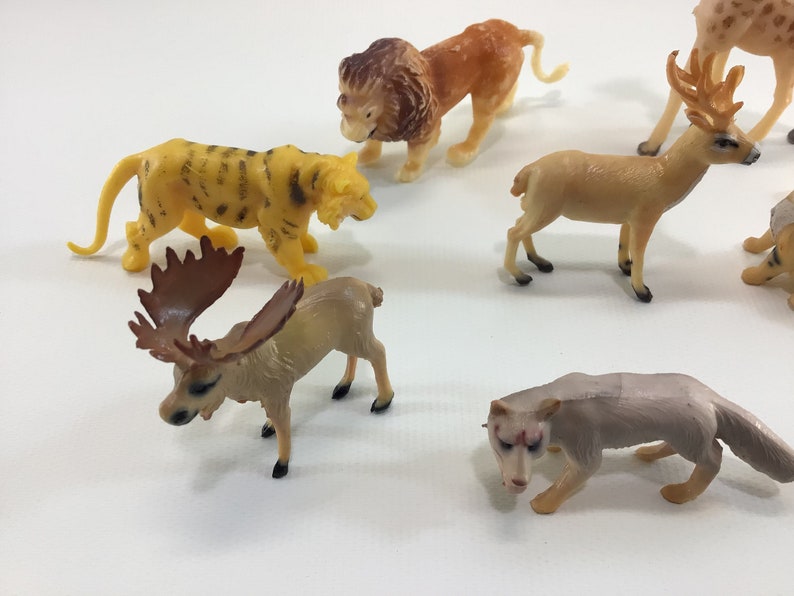Wild Animals 1970s Plastic Collectible Toy Figurines 9 Assorted Species ...
