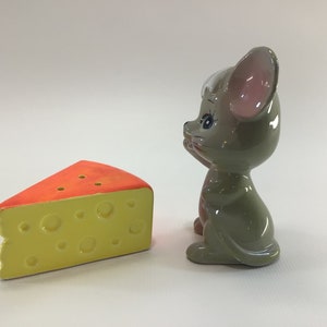 Enesco Mouse Cheese Wedge Salt & Pepper Shaker Set Mid Century Made in ...