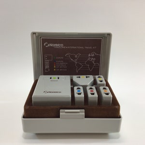 Norelco Travelcare International Travel Kit Vintage Electronics Gadget ...