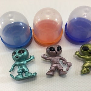 1980s Alien Extreme Sports Vintage Toy Gumball Vending Machine Prize ...