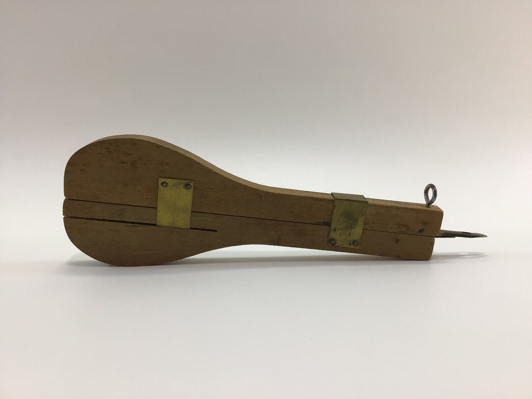 Antique Rug Shuttle Needle Primitive Collectible Sewing Notion Rustic ...