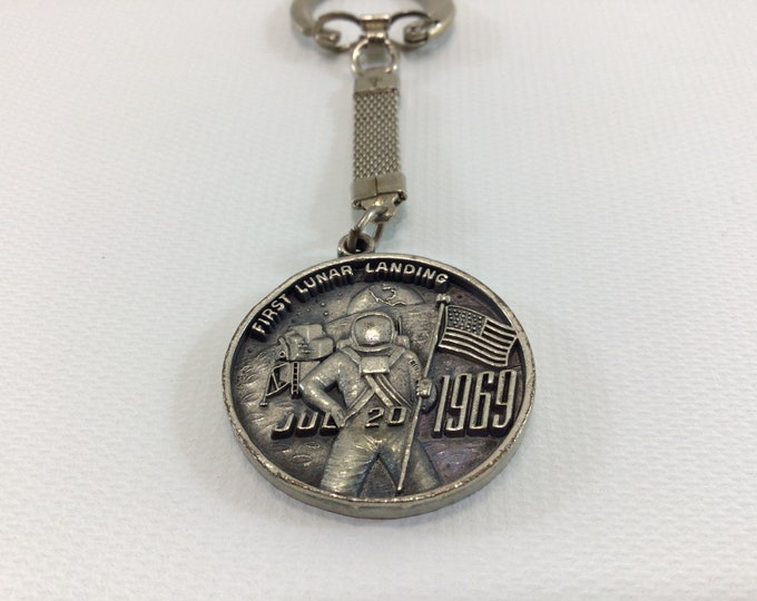 1969 Apollo 11 NASA Keychain Vintage Collectible High Relief Pewter ...