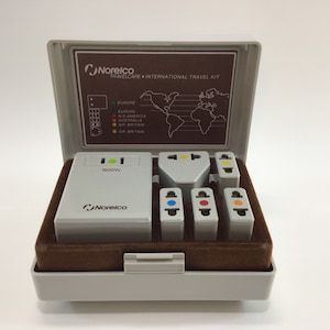 Norelco Travelcare International Travel Kit Vintage Electronics Gadget ...