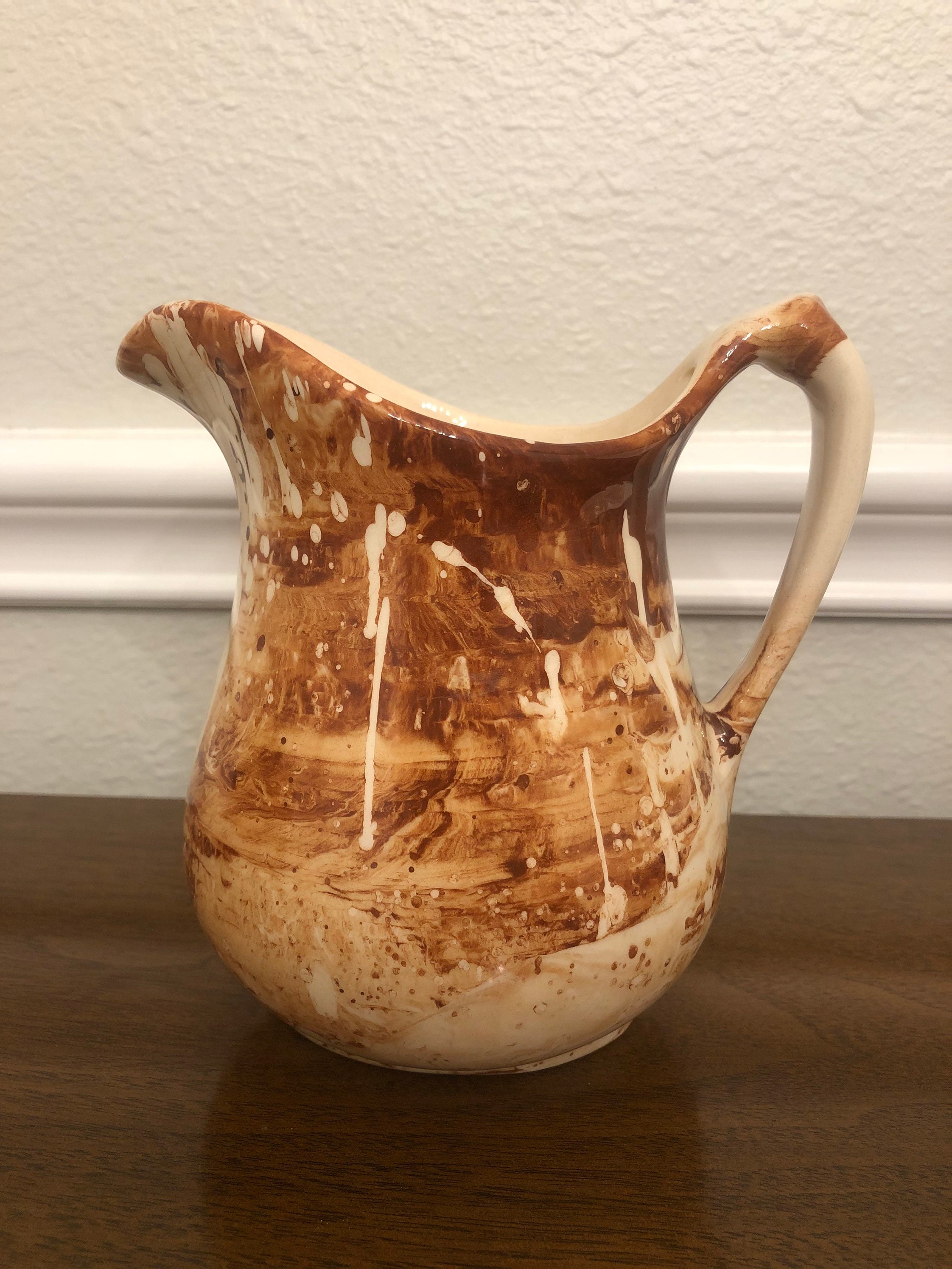 Sitka Pottery Mid Century Pitcher Brown Glaze de Alaska Firmado - Etsy ...