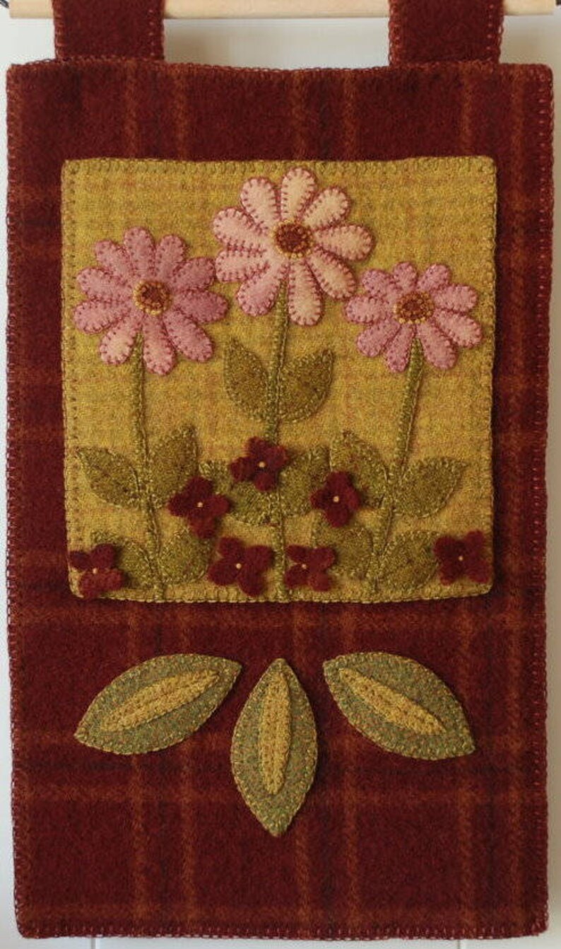 Wool Applique PDF E-pattern pink on the Forest | Etsy