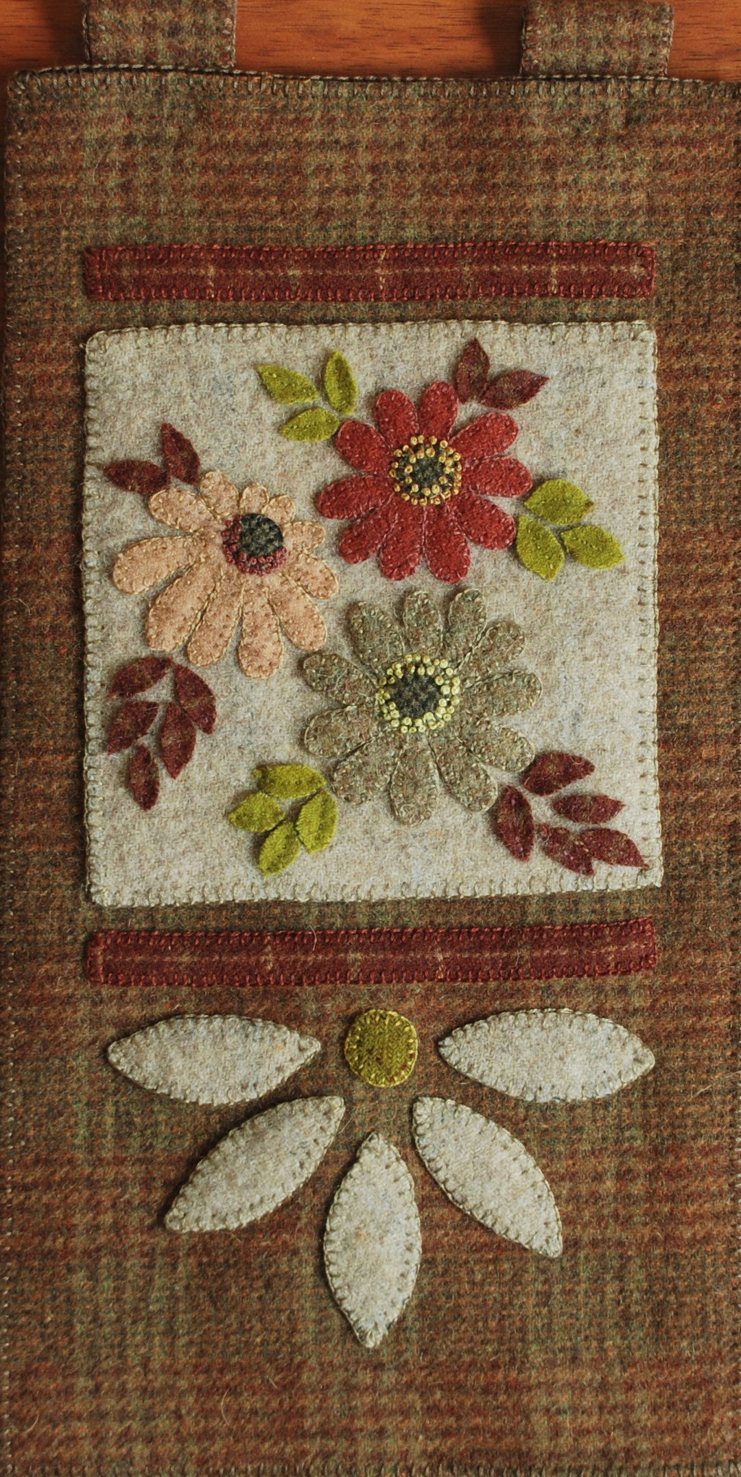 Wool Applique PATTERN KIT "fall is Coming" Wall Hanging Penny Rug ...