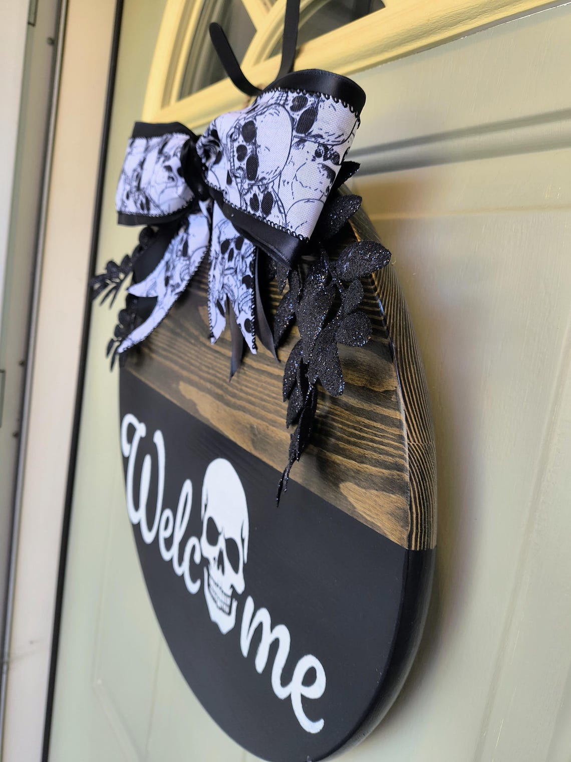 Skull Welcome Door Hanger – 18 Gothic Halloween Front Door Sign | Black ...