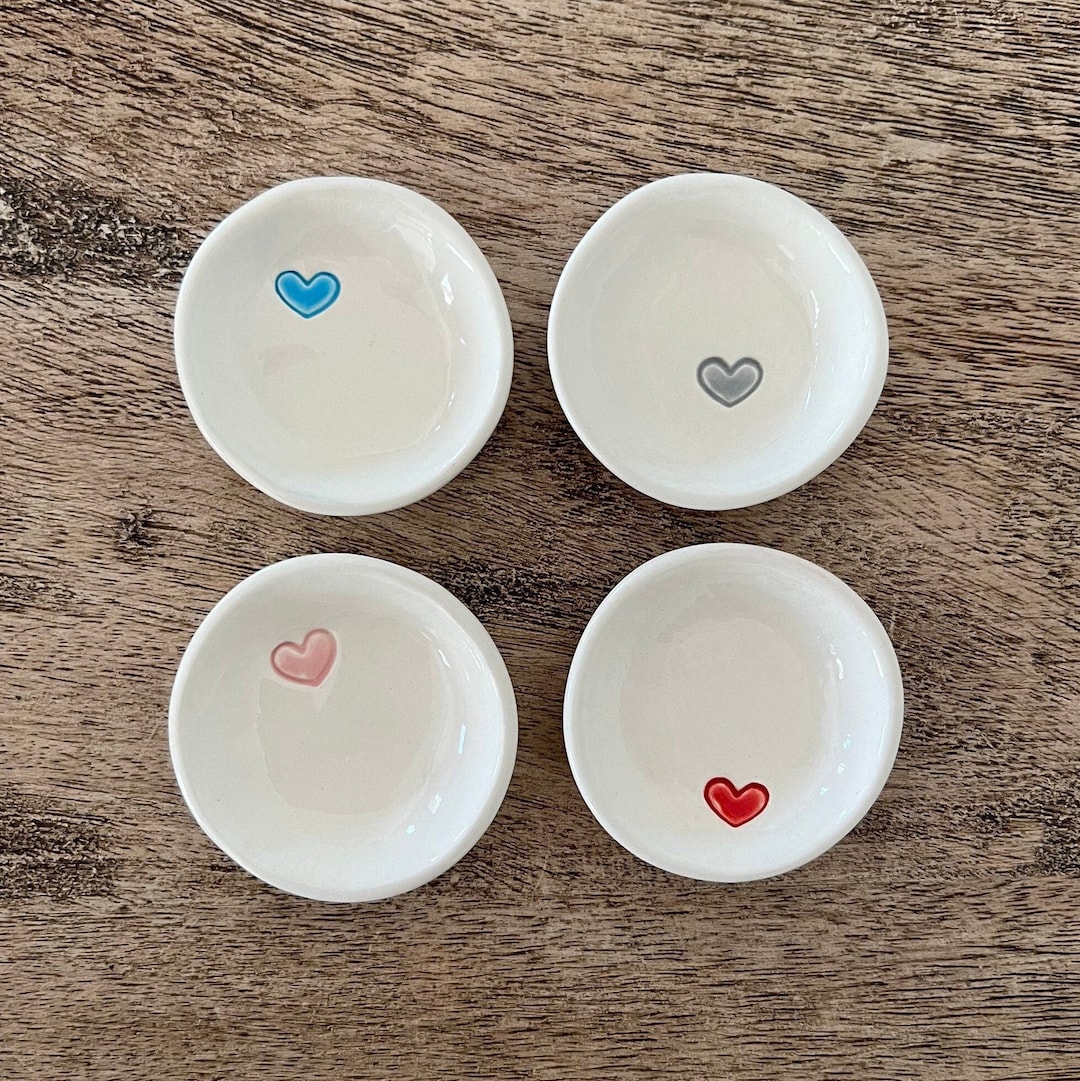 Round Heart Trinket Dish, Ring Dish, Jewelry Dish, Diameter 2 Inches - Etsy