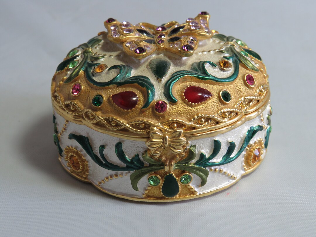 Vintage Jewel Covered Butterfly Gold Pill Box. UAU27 - Etsy