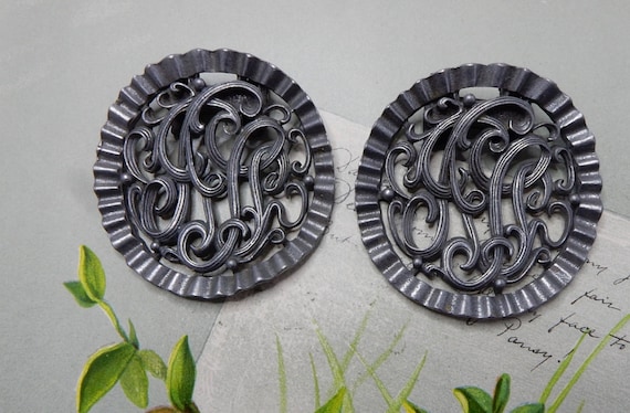 Pewter Shoe Buckles W/ Scrolling Design. SY35 - Etsy