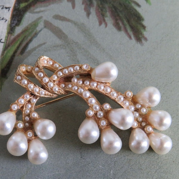 Signed Art Brooch - Etsy