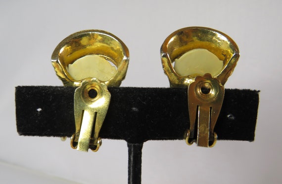 Vintage Selro SELINI Figrual Princess Clip On Earring… - Gem