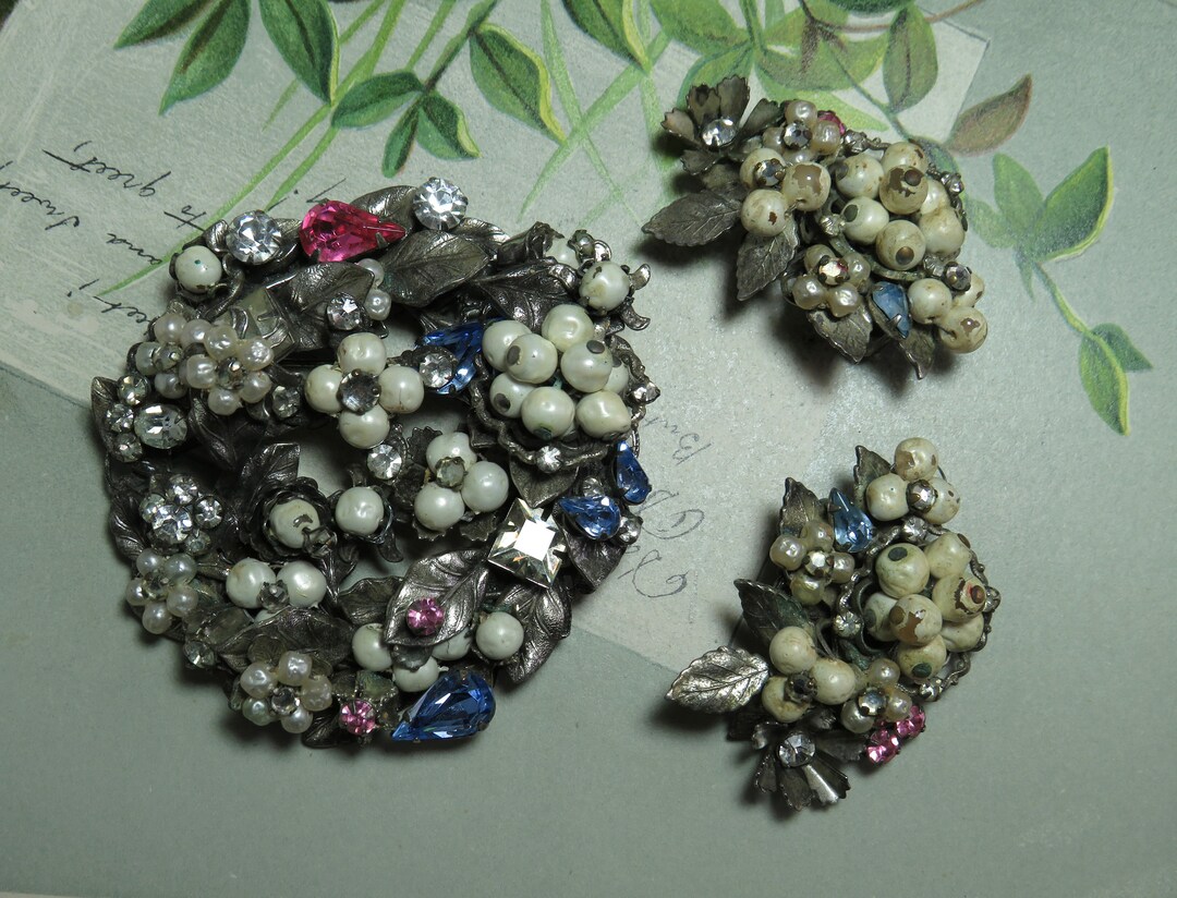 Signed ROBERT, Miriam Haskell Style Pearl & Rhinestone Brooch and Clip ...