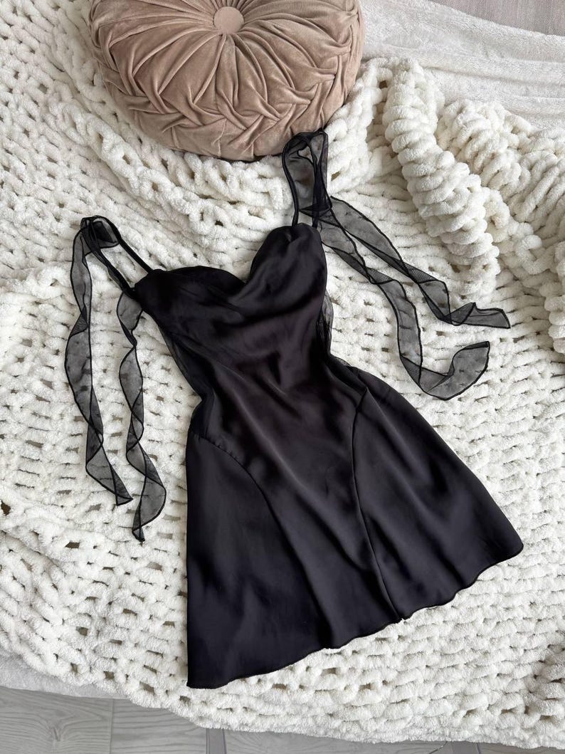 Schwarze Seide Mini Peignoir Dessous Set - Satin Babydoll mit ...