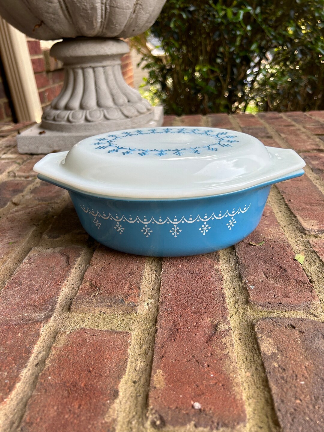 Pyrex Casserole Dish . Vintage Pyrex . Pyrex Snowflake Garland ...