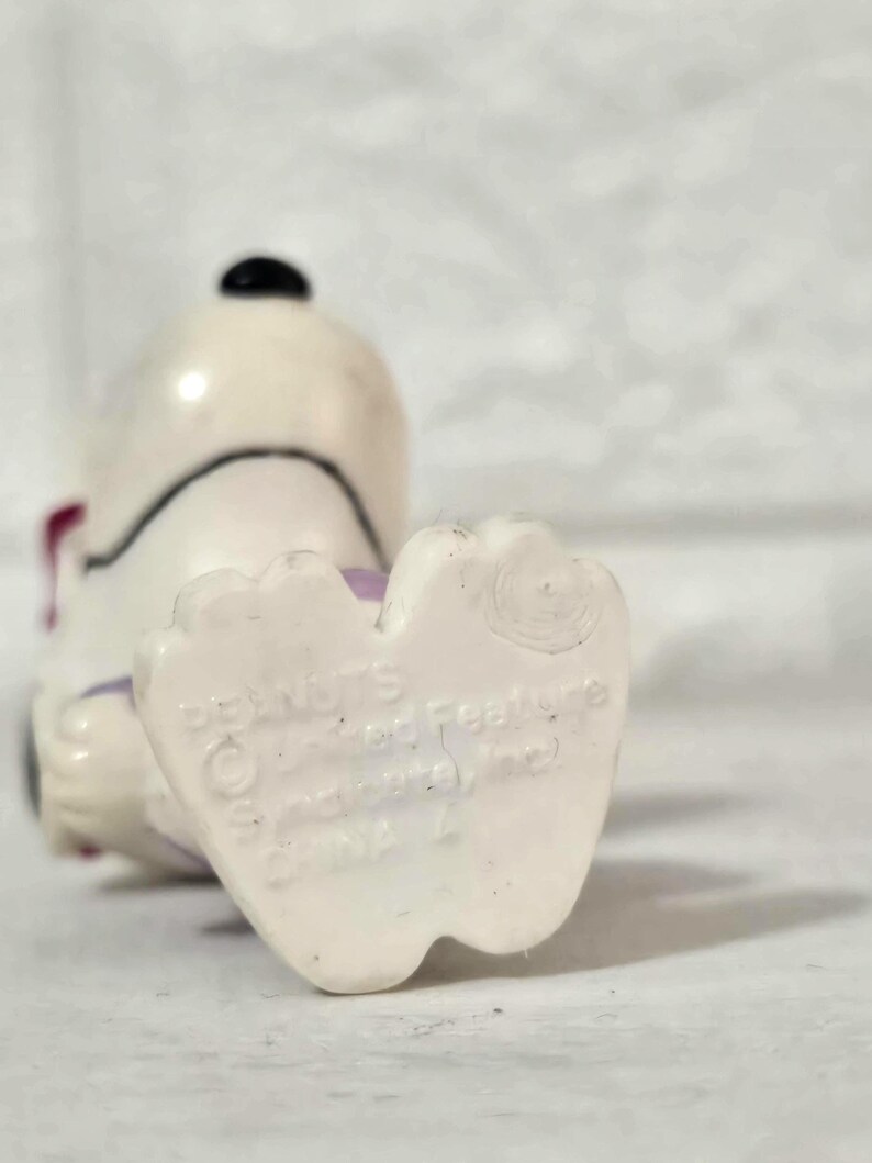 Vintage Snoopy Figurine – JOE Lavender Shirt, Heart Sunglasses - Etsy