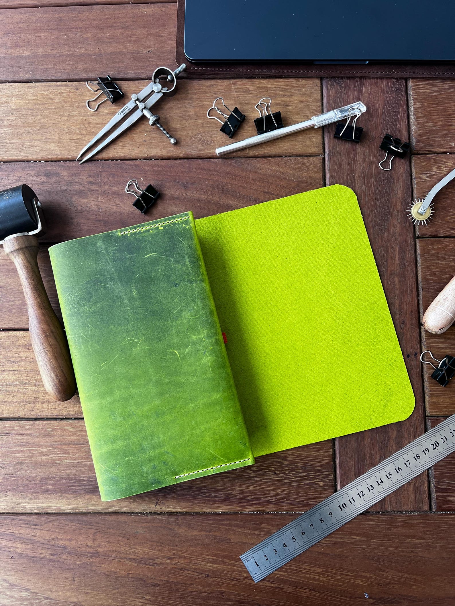 Personalized Leather Notebook/book Cover: Handmade A5 Journal - Etsy