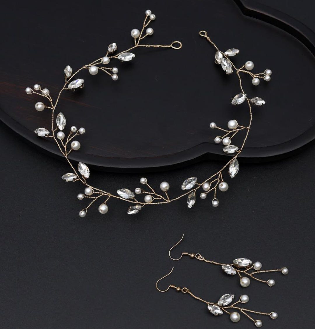 Pearl Bridal Hair Set: Crystal Wedding Headpiece & Earrings - Etsy