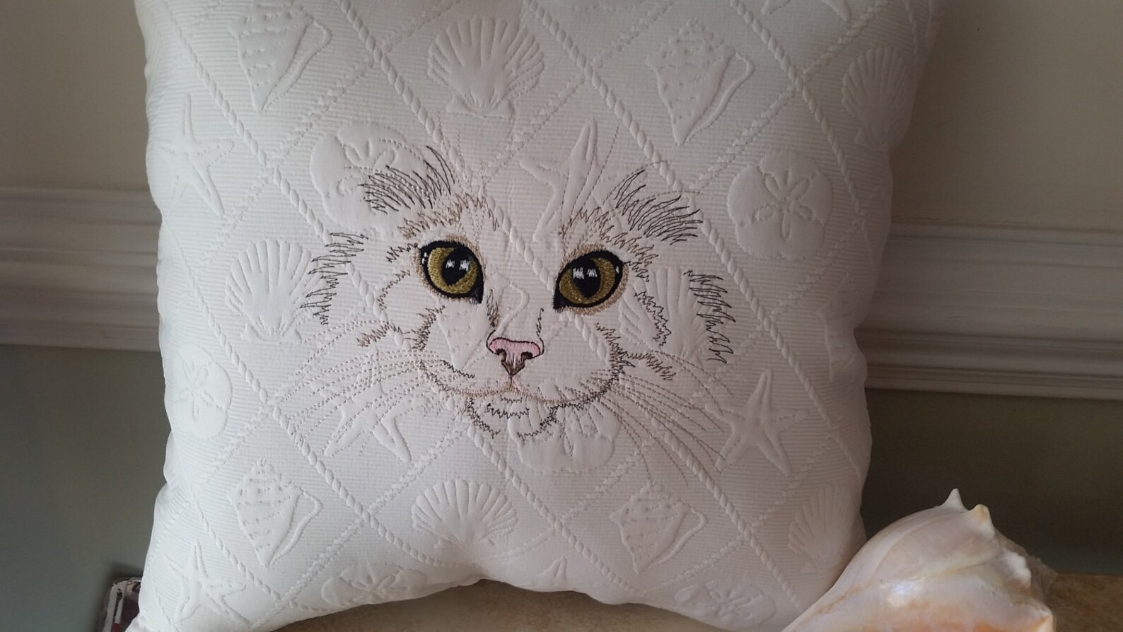 Embroidered Cat Face Pillow - 16x16 or 18x18 - Etsy