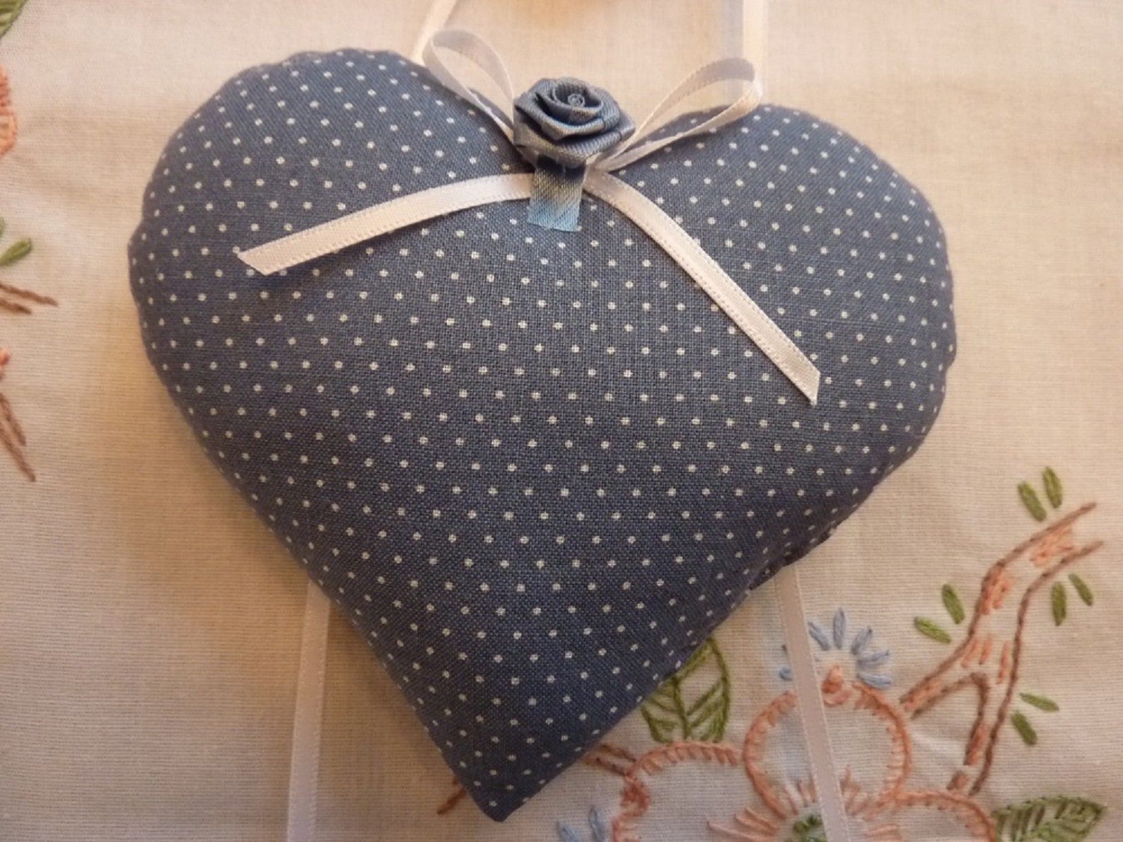 Heart String 3 Tier Blue Pin Dot fabric from 1980's | Etsy