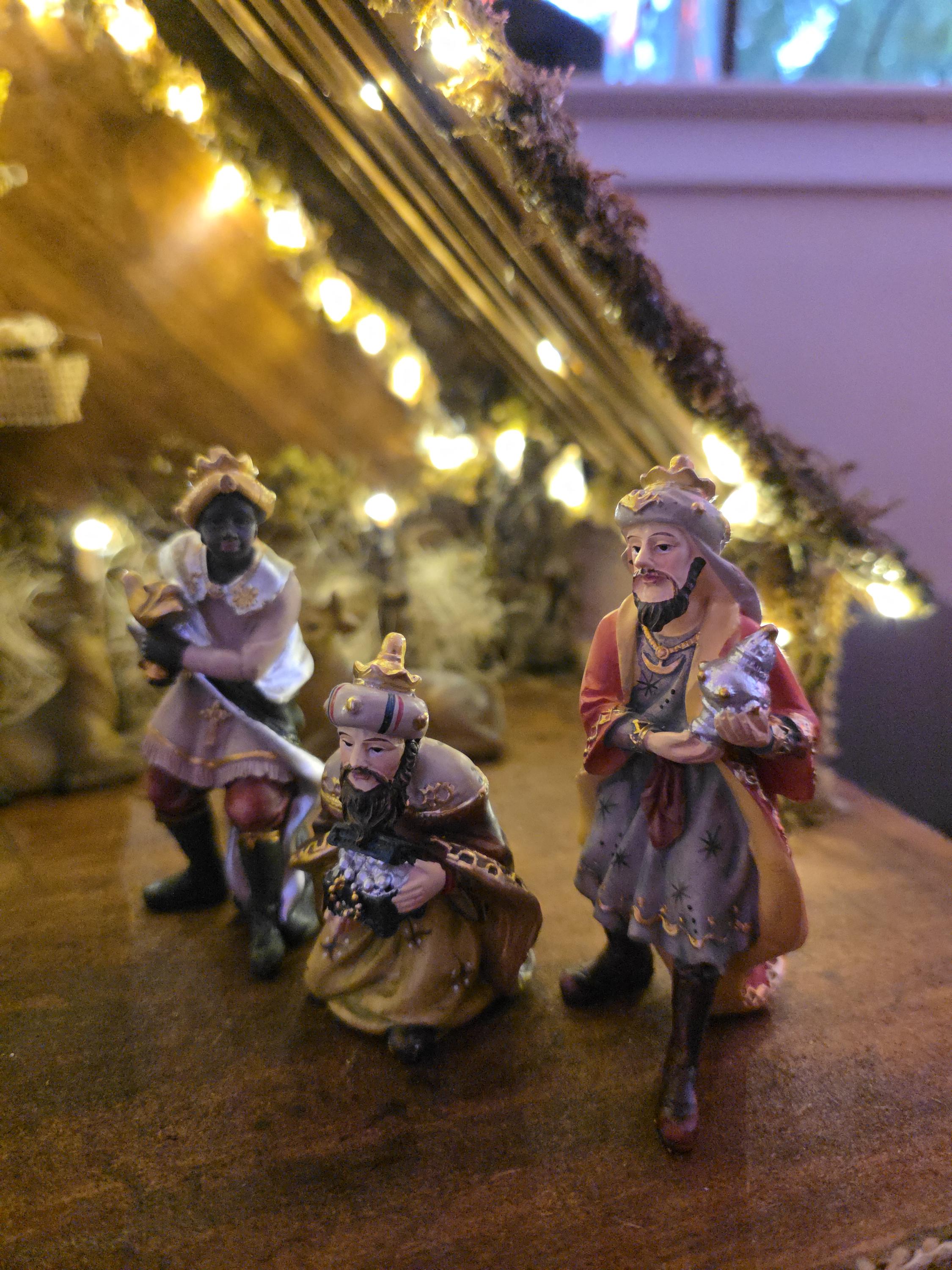 Handmade Christmas Nativity Stable Creche Manger & Figures - Choose ...