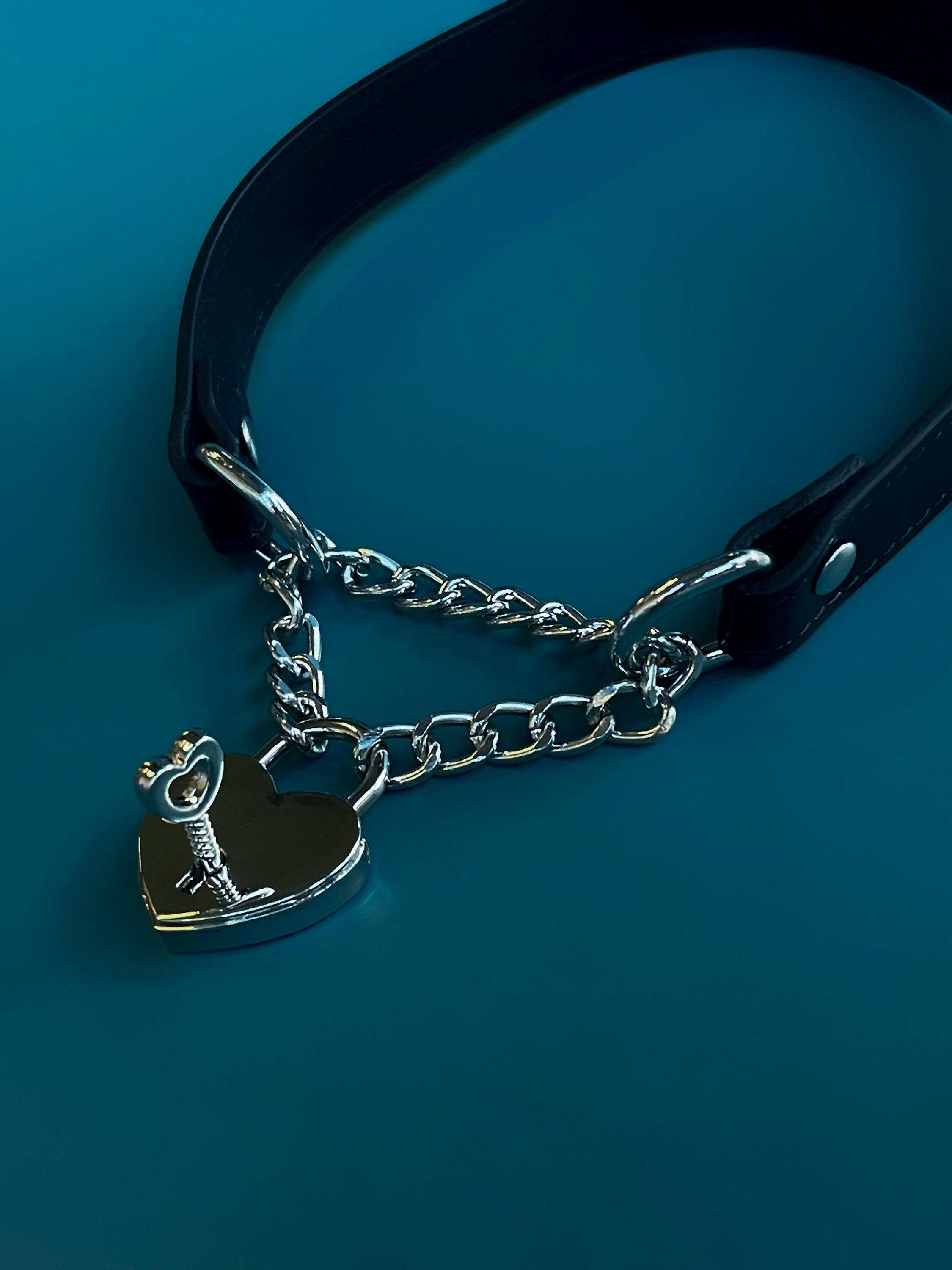 Personalized Leather Choker With Heart Lock & Key | Custom Engraved ...