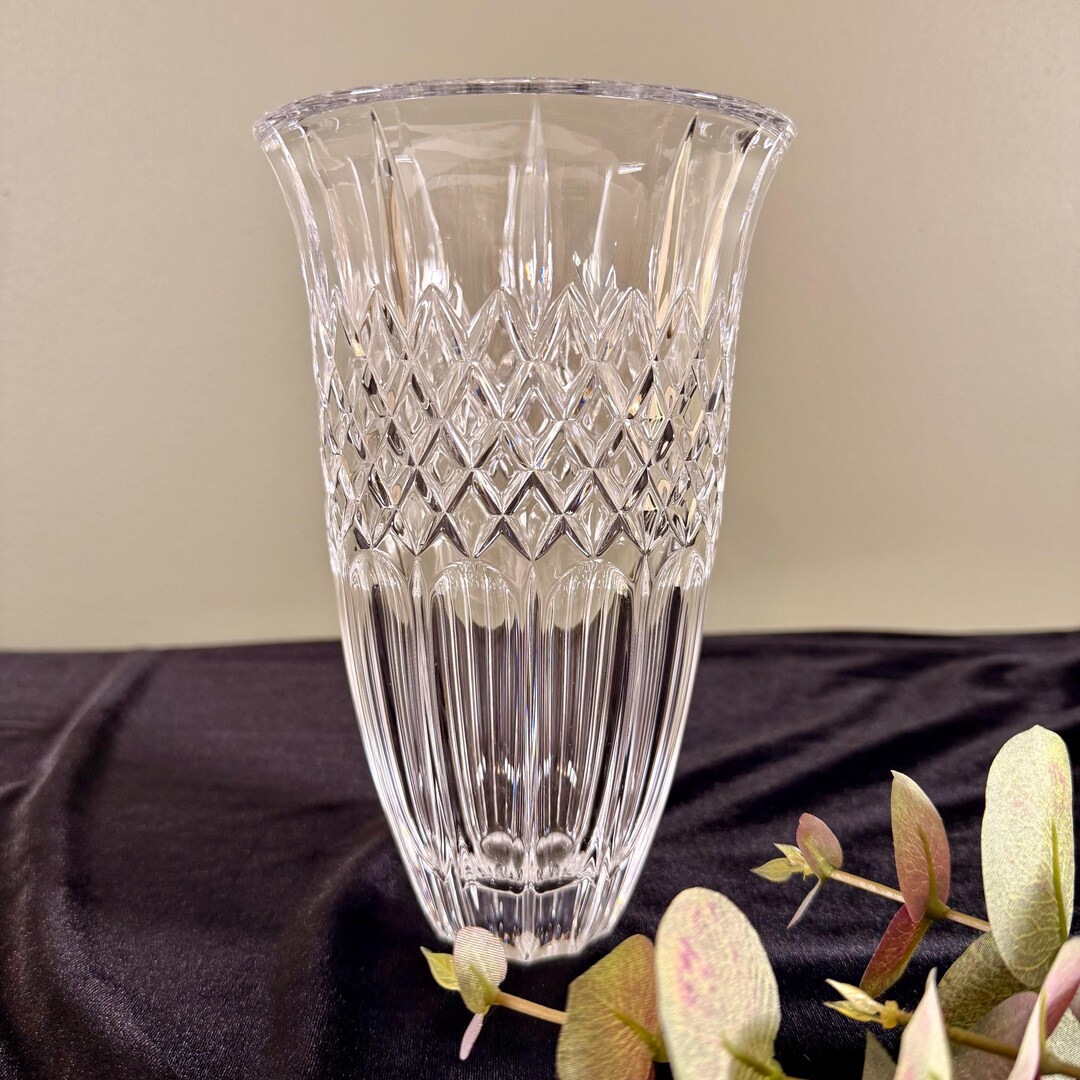 Marquis by Waterford Crystal Vase – 8″ Diamond Cut Lead Crystal Flower ...