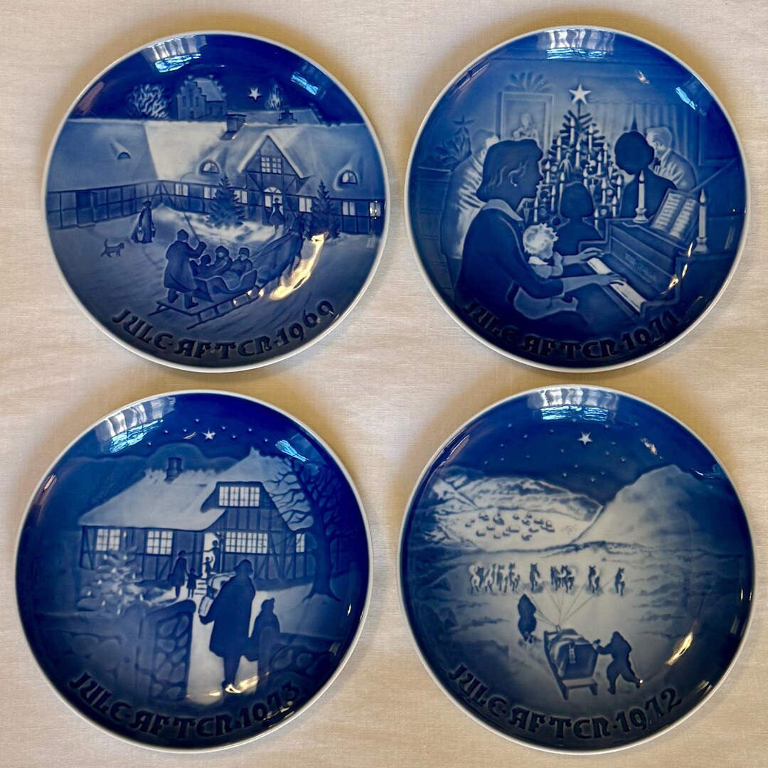 Vintage Bing & Grøndahl “jule Aften” Christmas Eve Plates, B and G ...