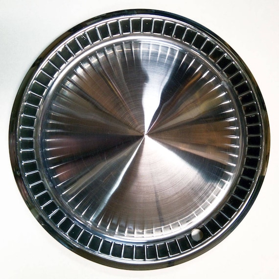 Mopar Chrysler Hubcap