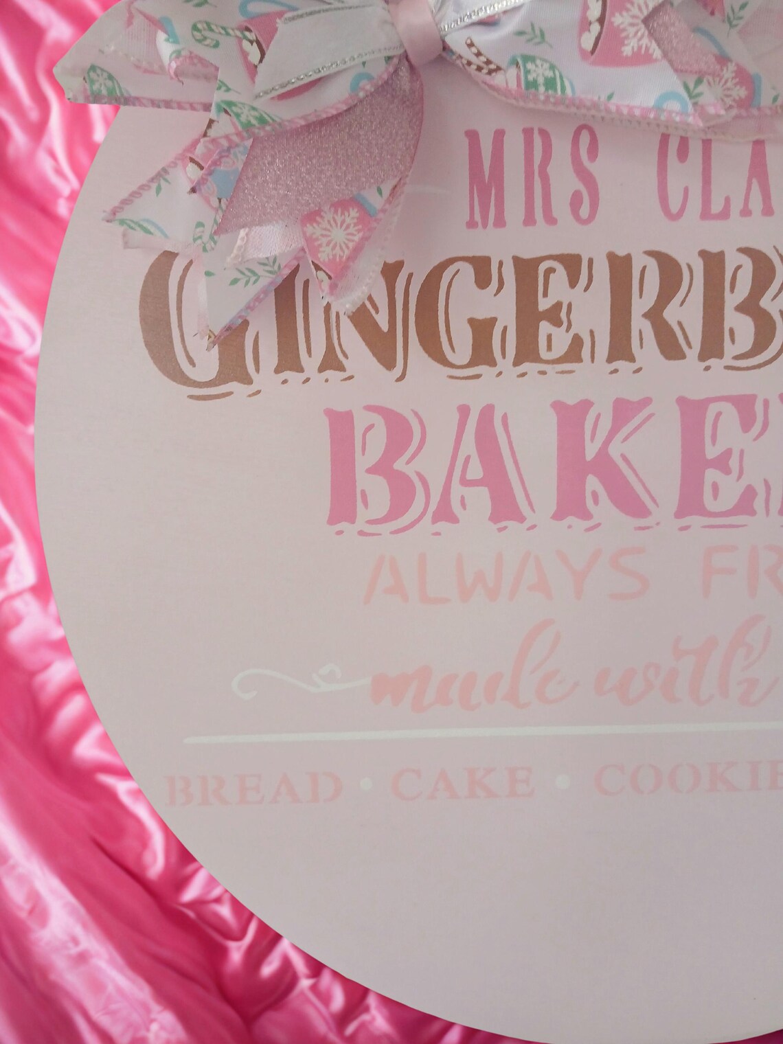 Pink Mrs Claus Gingerbread Bakery Door Hanger; Christmas Porch Sign - Etsy