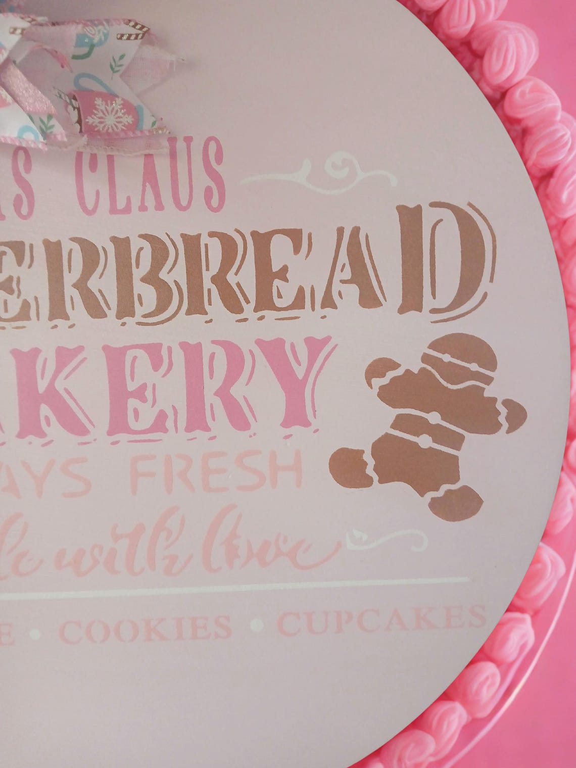 Pink Mrs Claus Gingerbread Bakery Door Hanger; Christmas Porch Sign - Etsy