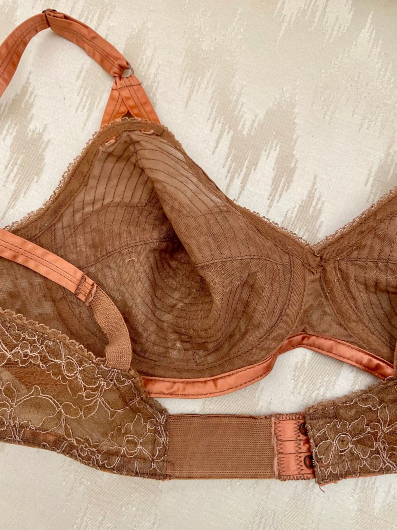 1940s Hollywood Vassarette Tan Lace Bra With Coral Satin Trim - Etsy