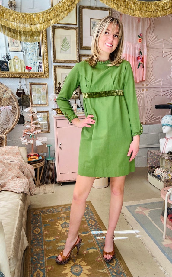 1960s Mod Green Mini Dress with Velvet Bow - Gem