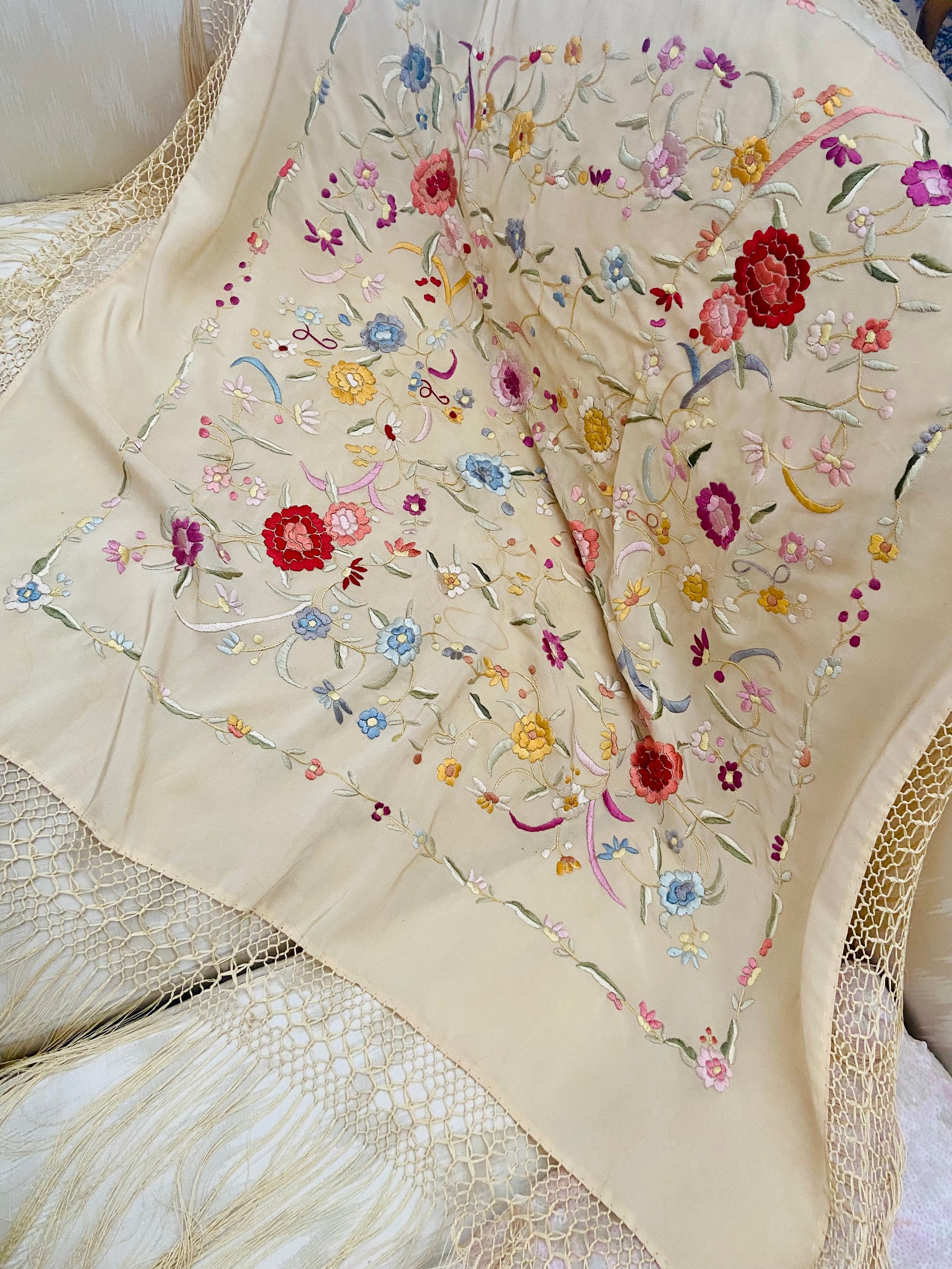 1920s Silk Fringe Piano Shawl With Pastel Floral Embroidery - Etsy