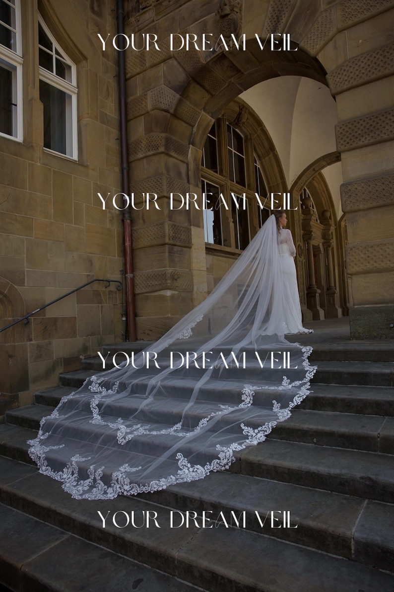 Long Ivory Wedding Veil With Lace, Royal Luxurious Embroidered Veil ...