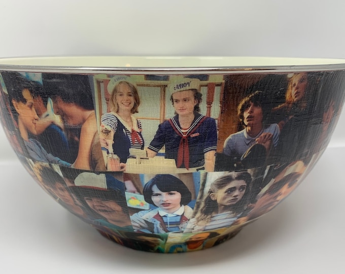 Stranger Things TV Show Popcorn Bowl - Etsy